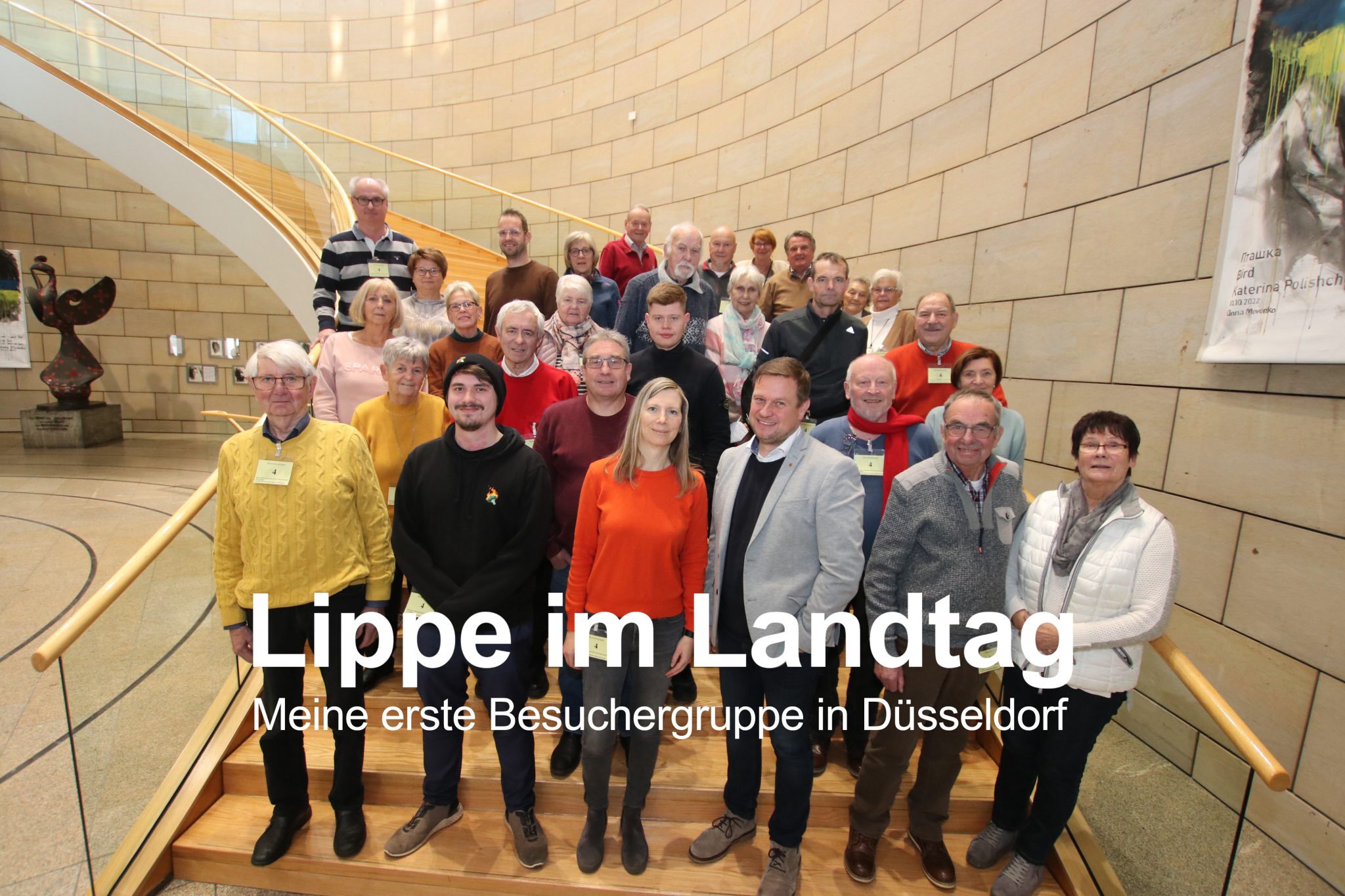 Erste Besuchergruppe von Alexander Baer im Düsseldorfer Landtag ...
